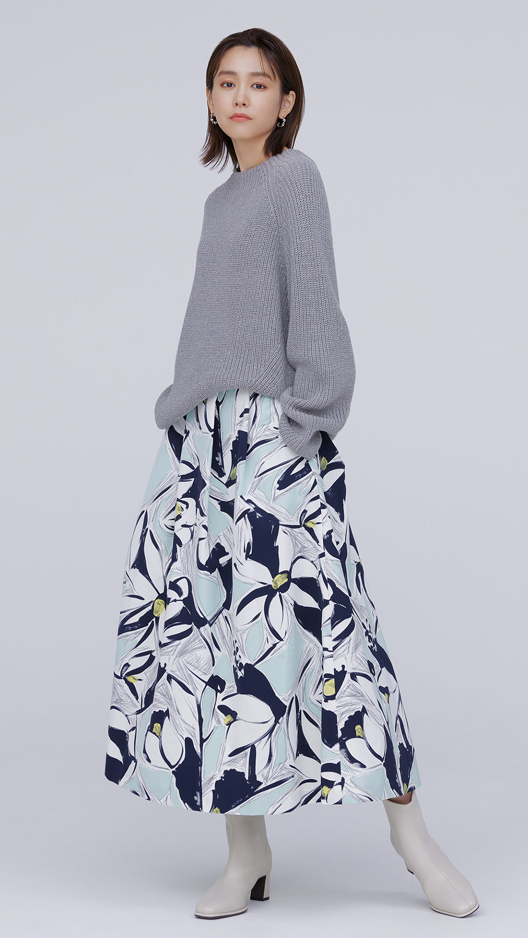 桐谷美玲が着る、春のトレンドスタイル｜公式オンラインストア（通販サイト）